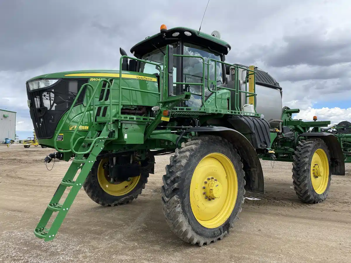 Used 2020 John Deere R4044 Sprayer - Self Propelled