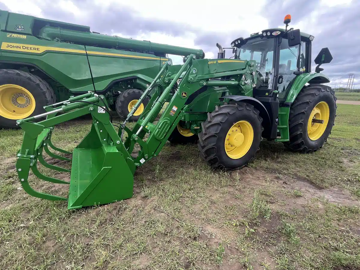 Usagé 2025 John Deere 6155M Tracteur