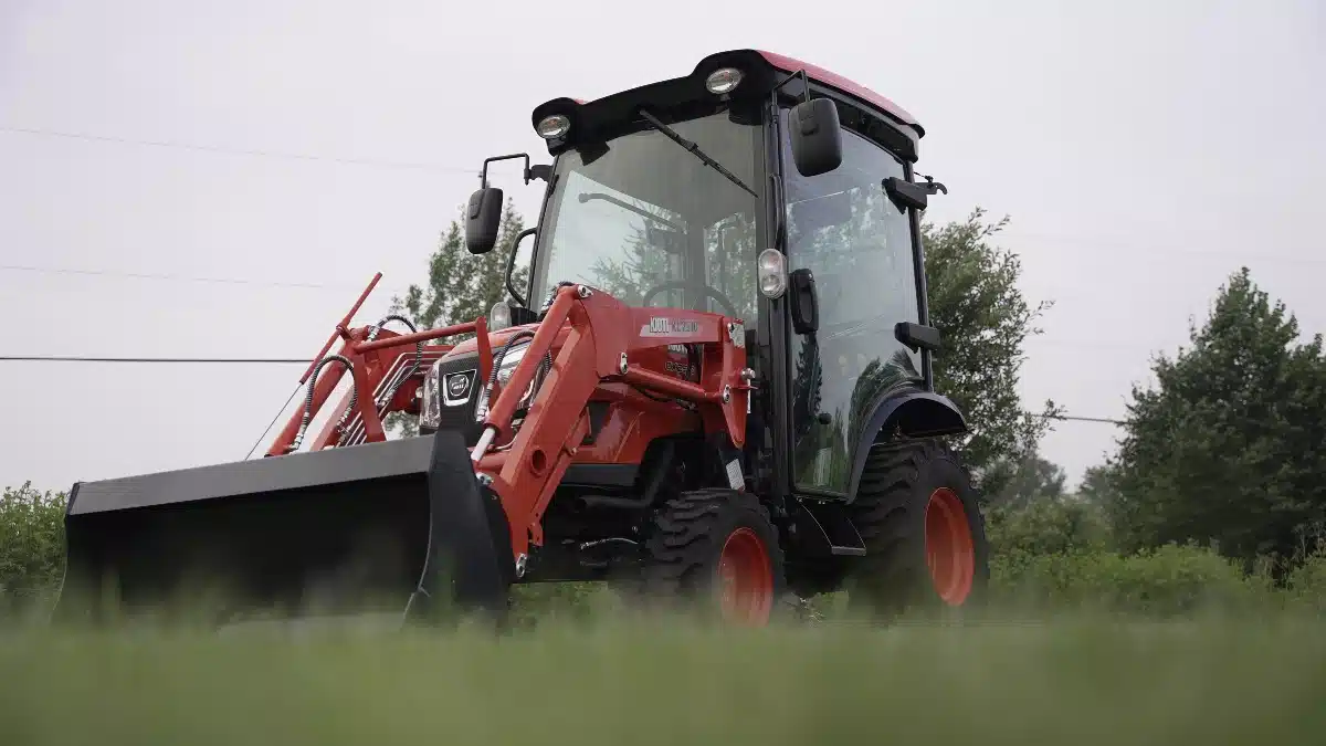 New 2024 Kioti CX2510HCB Tractor | AgDealer