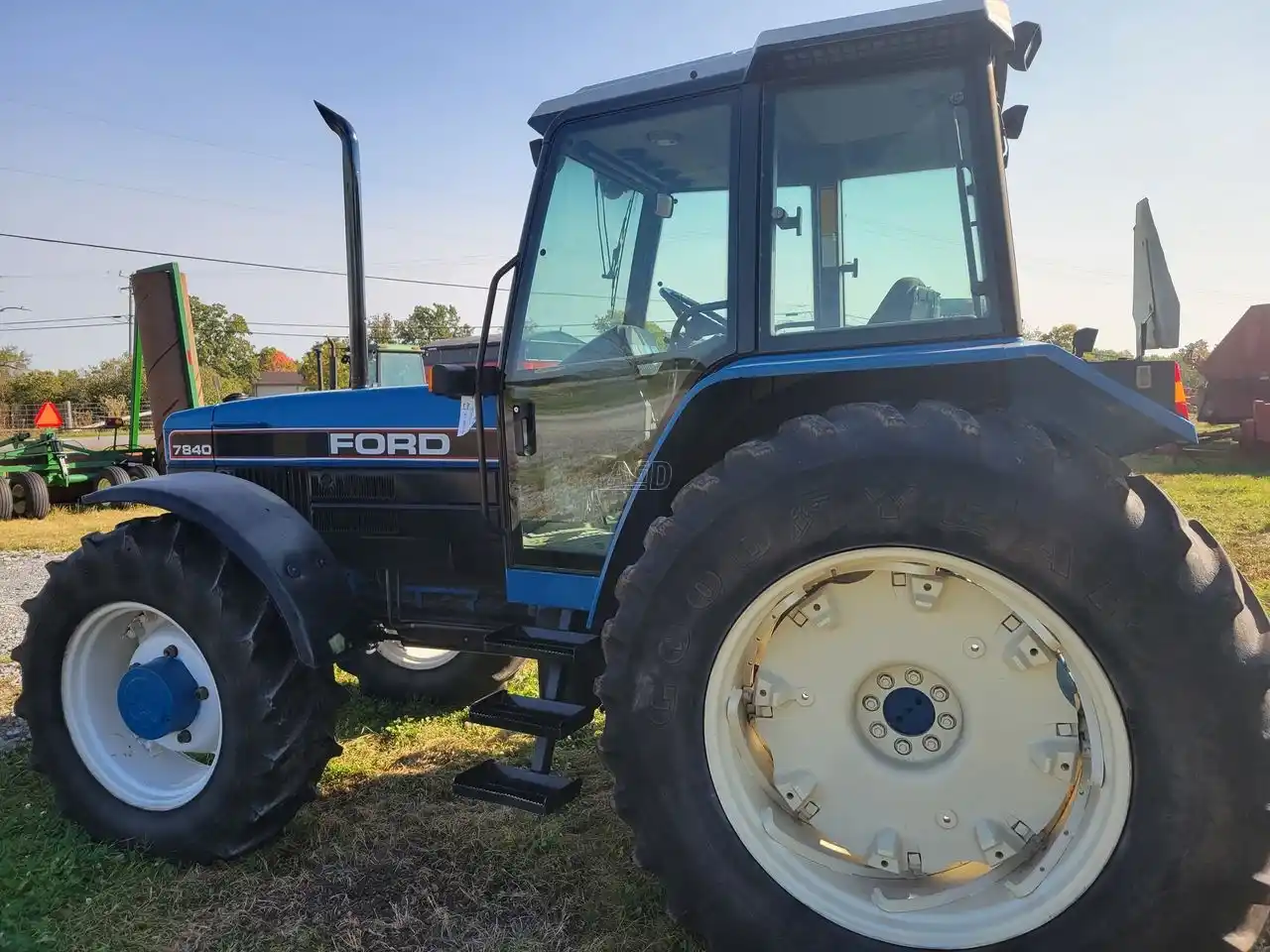 Used New Holland 7840 Tractor | AgDealer