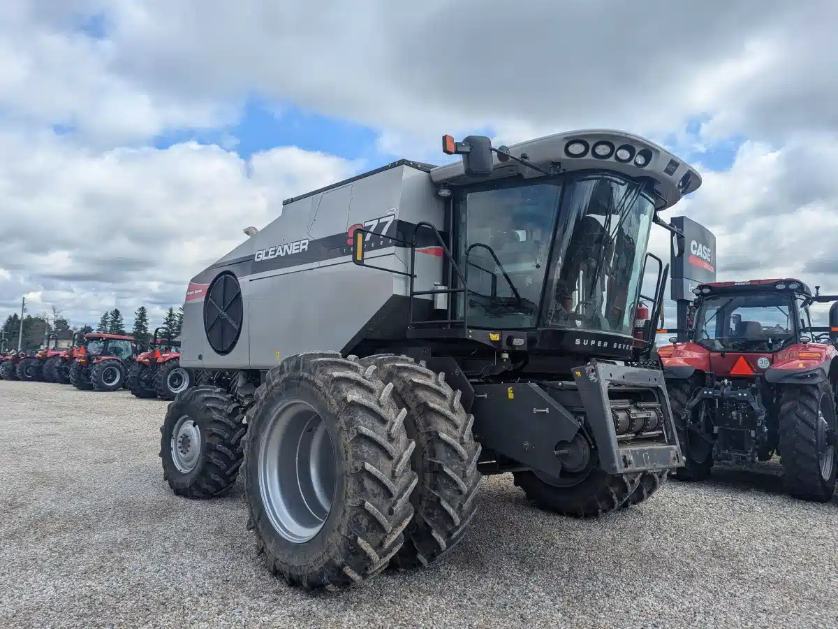 Used 2012 Gleaner S77 Combine | AgDealer