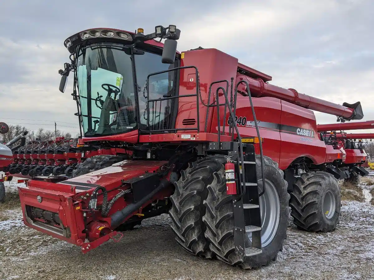Used 2018 Case IH 8240 Combine