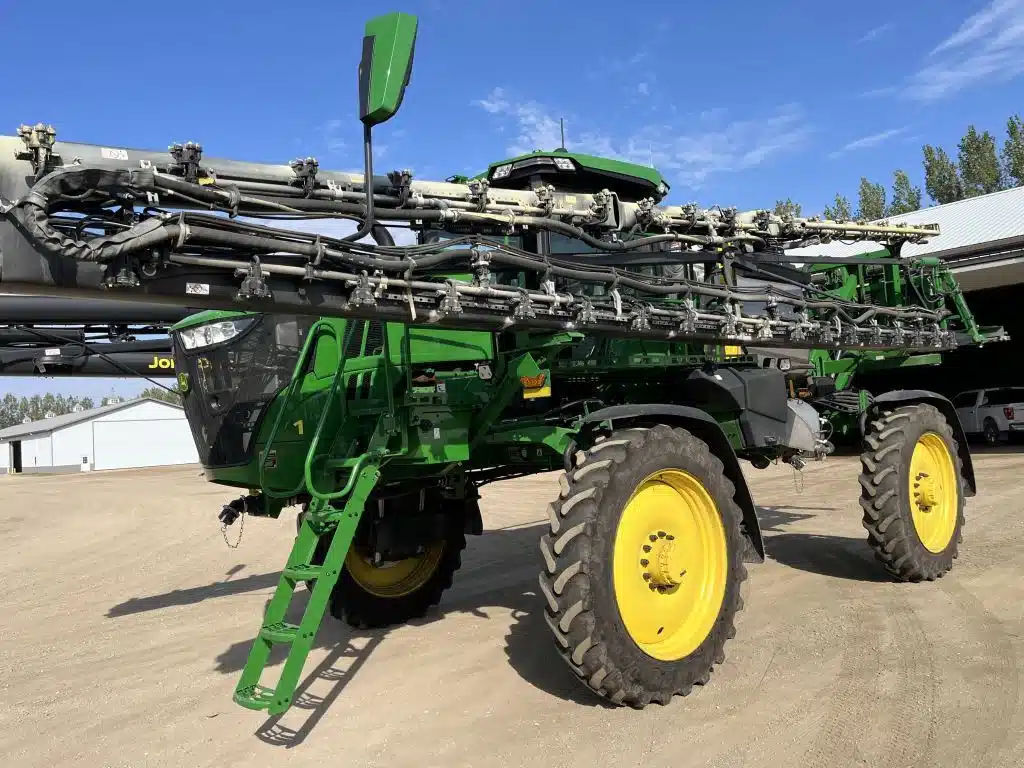 Used 2022 John Deere 412R Sprayer - Self Propelled | AgDealer