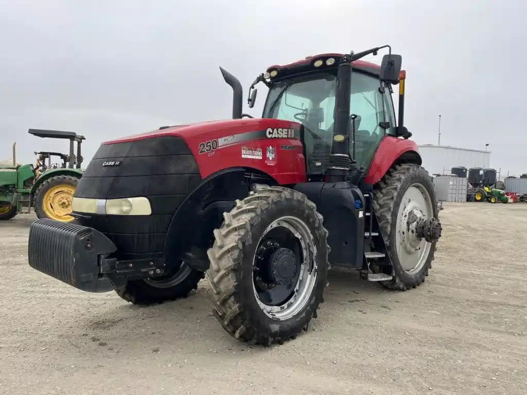 Used 2014 Case IH MAGNUM 250 Tractor | AgDealer