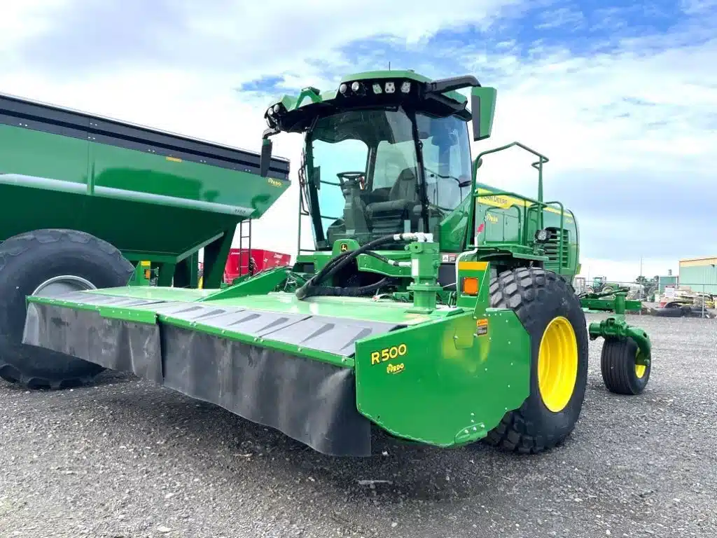 New 2024 John Deere W260R Windrower
