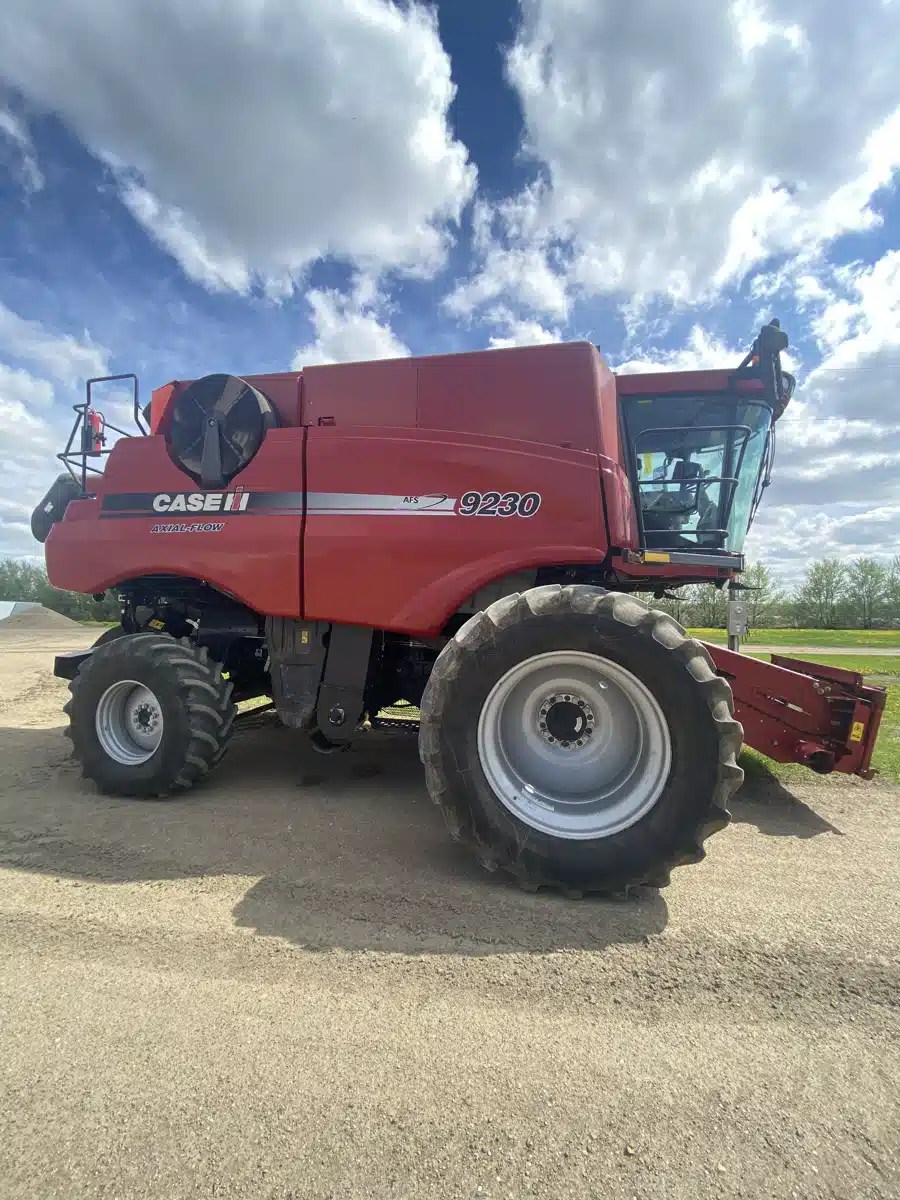 Case IH's new AF11 combine a 'plus' - Grainews