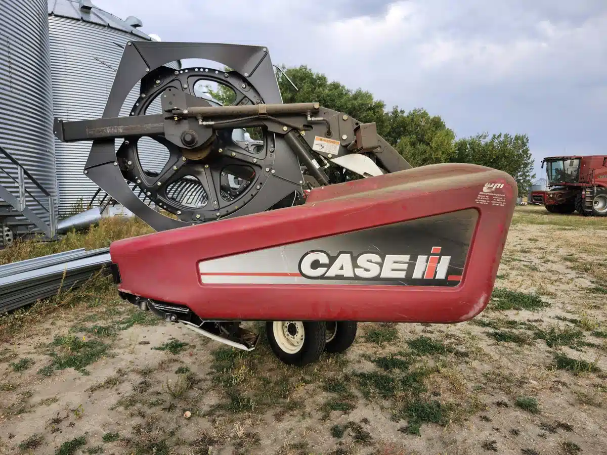 Used 2008 Case IH 2152 Header Combine
