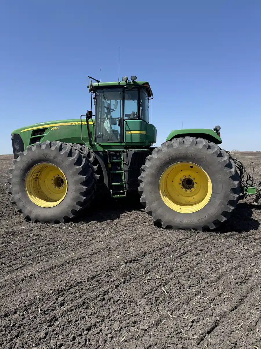 Used 2011 John Deere 9530 Tractor