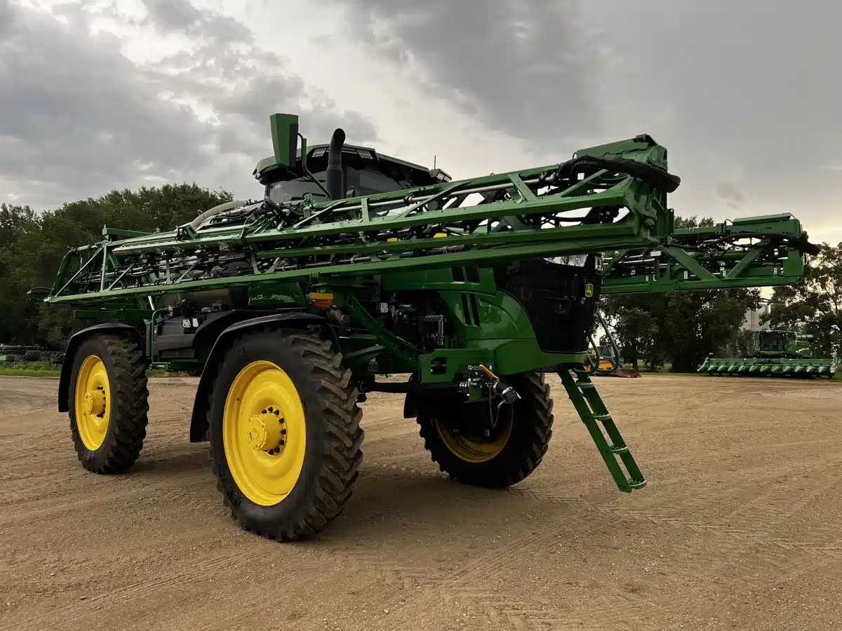 Used 2023 John Deere 616R Sprayer - Self Propelled | AgDealer