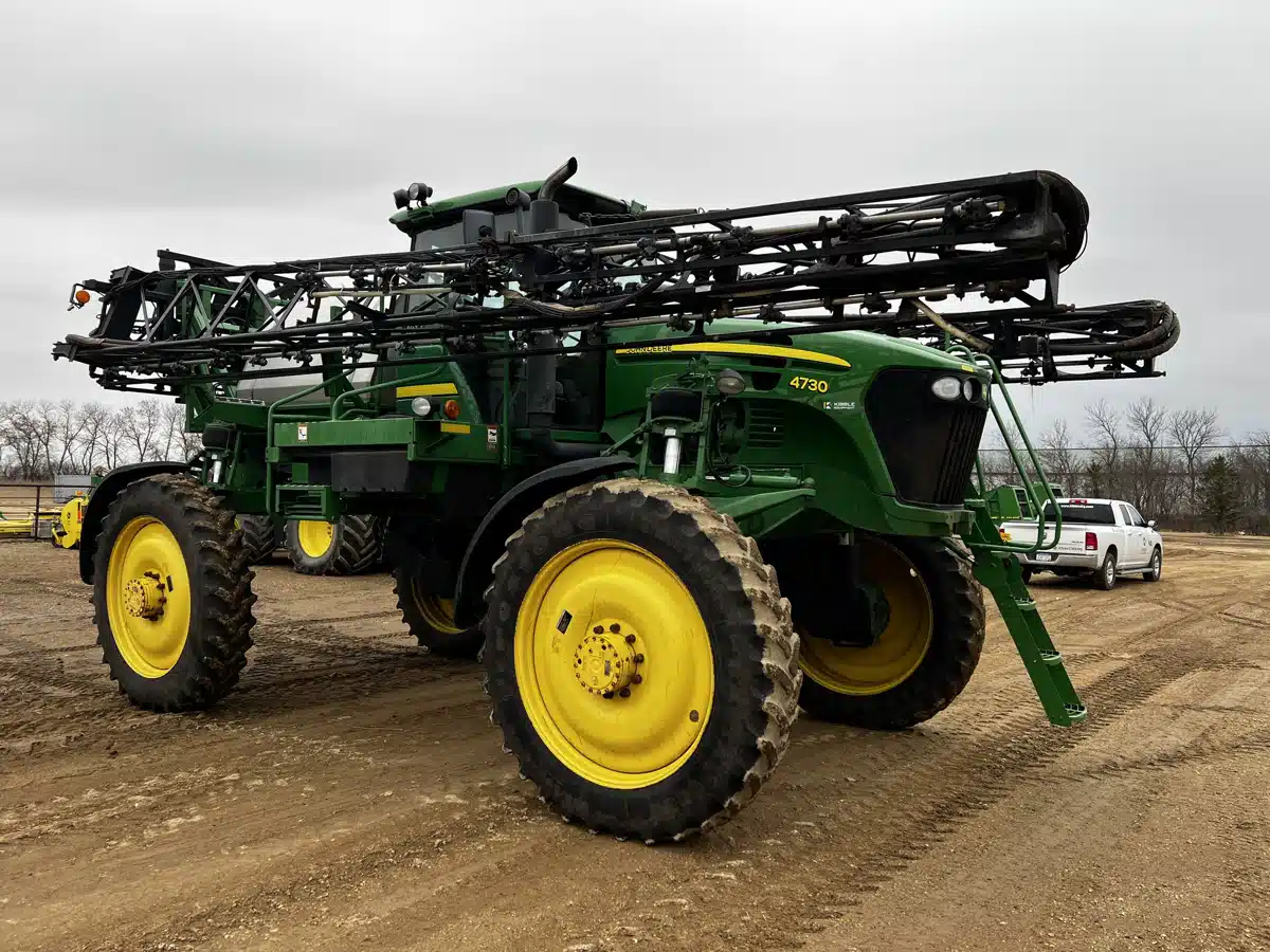 Used 2009 John Deere 4730 Sprayer - Self Propelled