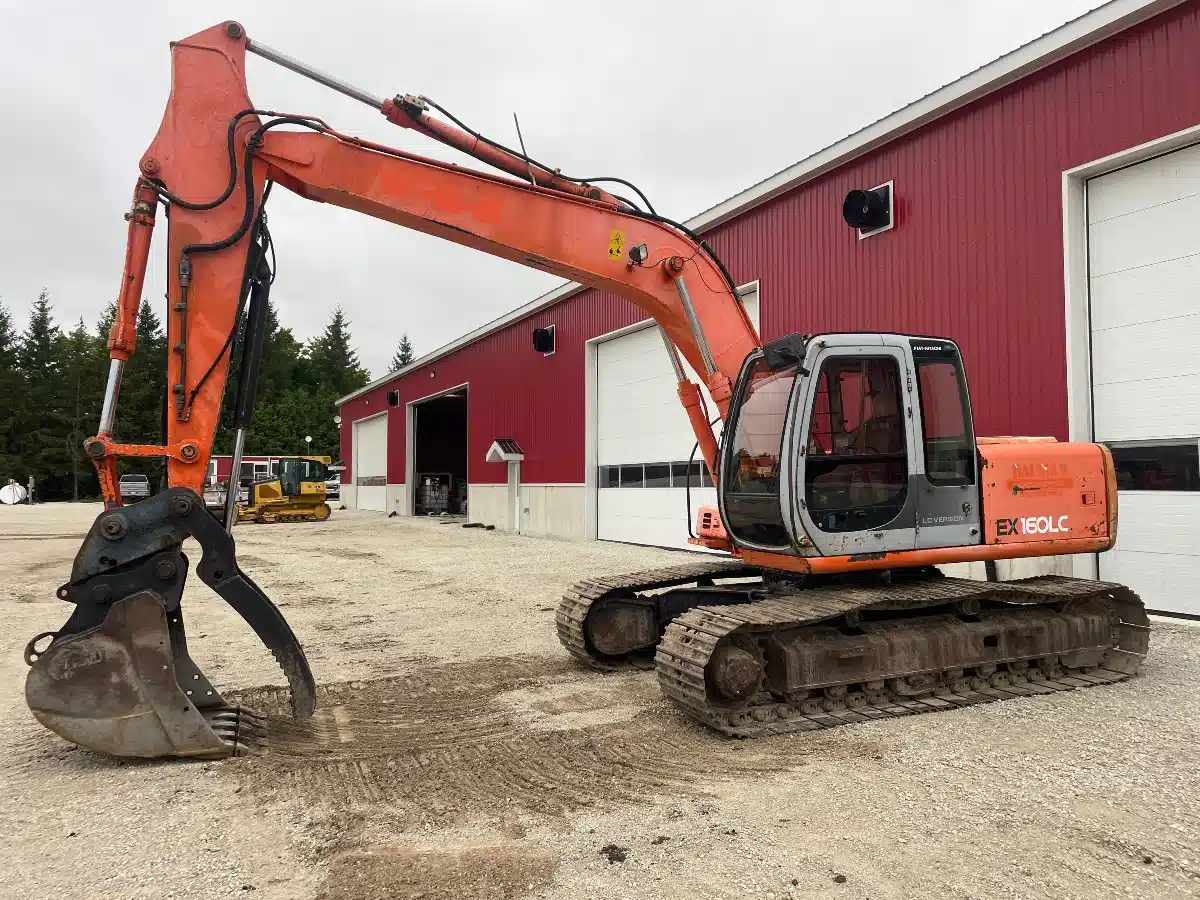 Used 2000 Hitachi EX160LC Excavator | AgDealer