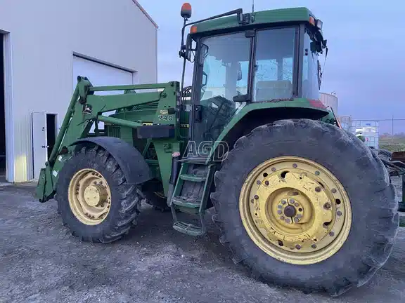 Used 2002 John Deere 7510 Tractor | AgDealer