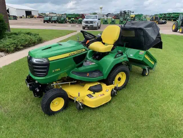 Used 2018 John Deere X754 Lawn Tractor | AgDealer