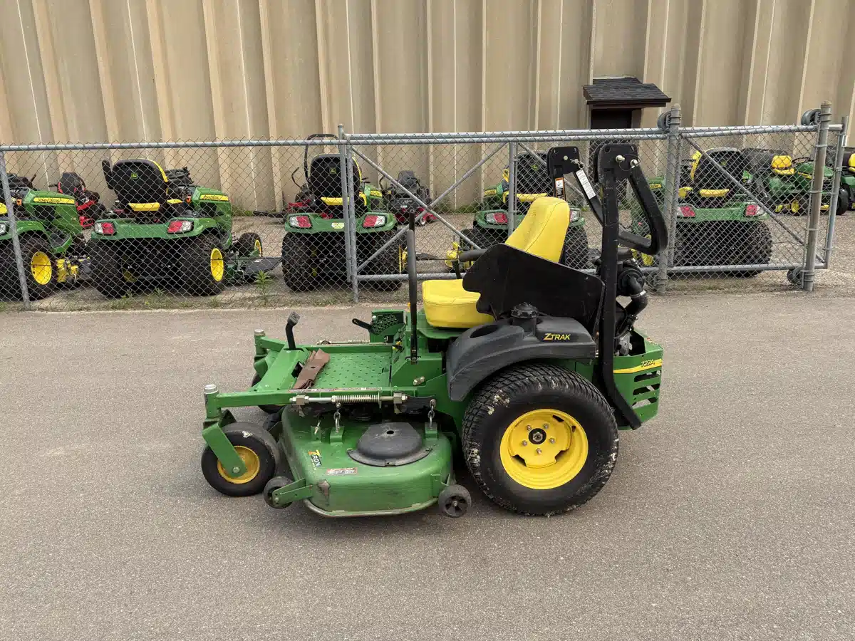 Used 2005 John Deere 727A Mower - Zero Turn