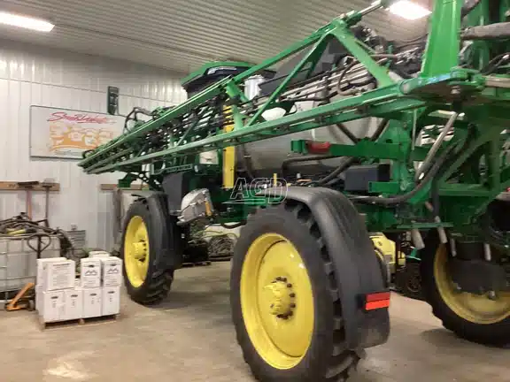 Used 2022 John Deere 412R Sprayer - Self Propelled | AgDealer