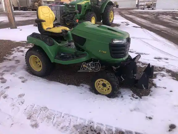 Used 2019 John Deere X738 Lawn Tractor | AgDealer