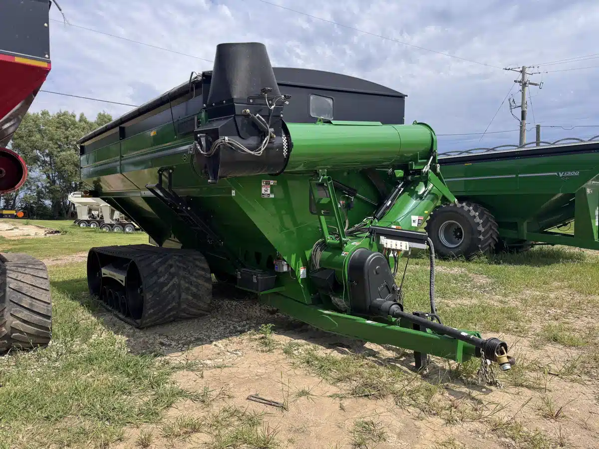 Used 2021 Brent 1396 Grain Cart | AgDealer