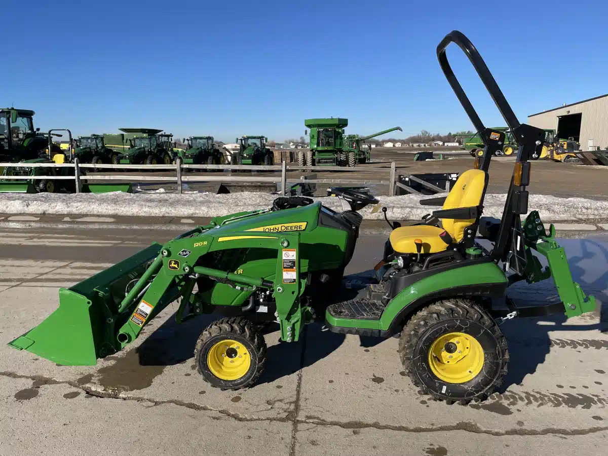 Used 2023 John Deere 1025R Tractor | AgDealer