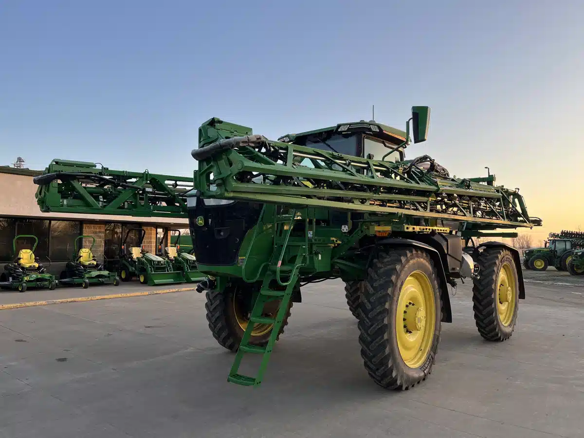 Used 2023 John Deere 612R Sprayer - Self Propelled | AgDealer