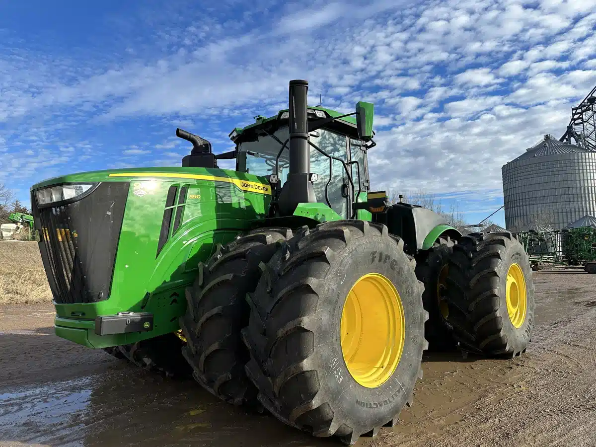Used 2022 John Deere 9R 590 Tractor | AgDealer