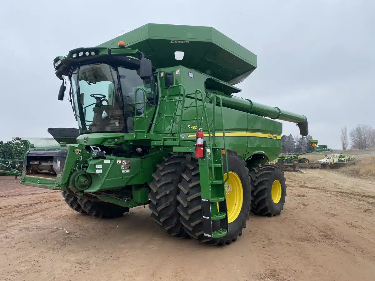 Used 2020 John Deere S780 Combine | AgDealer
