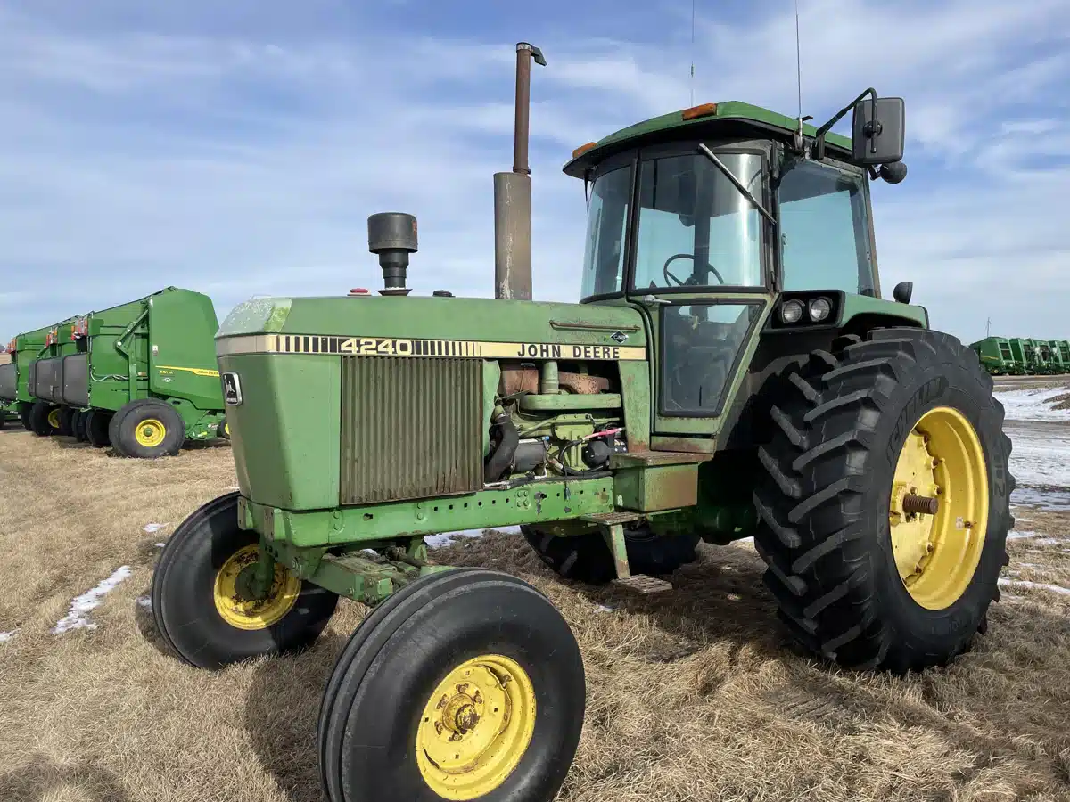 Used 1980 John Deere 4240 Tractor