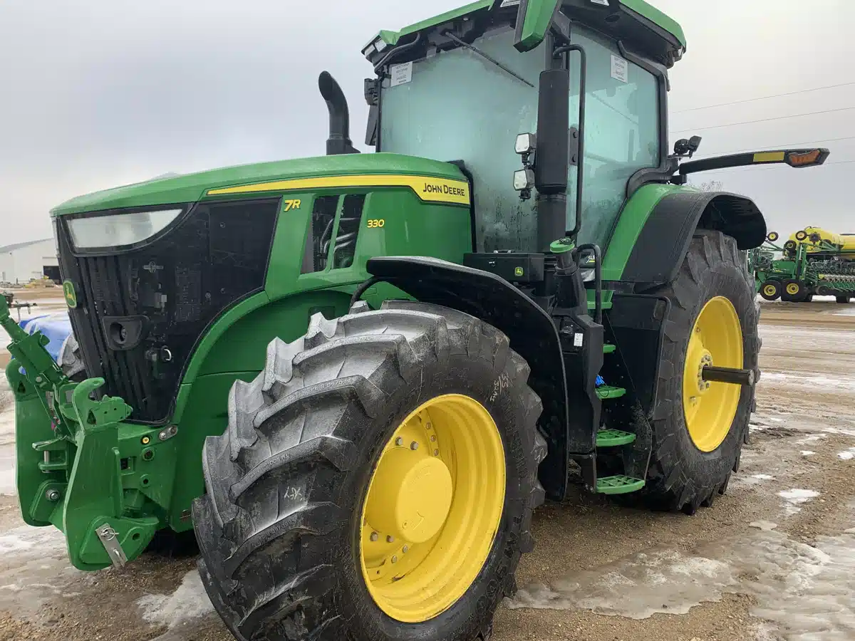 Usagé 2024 John Deere 7R 330 Tracteur