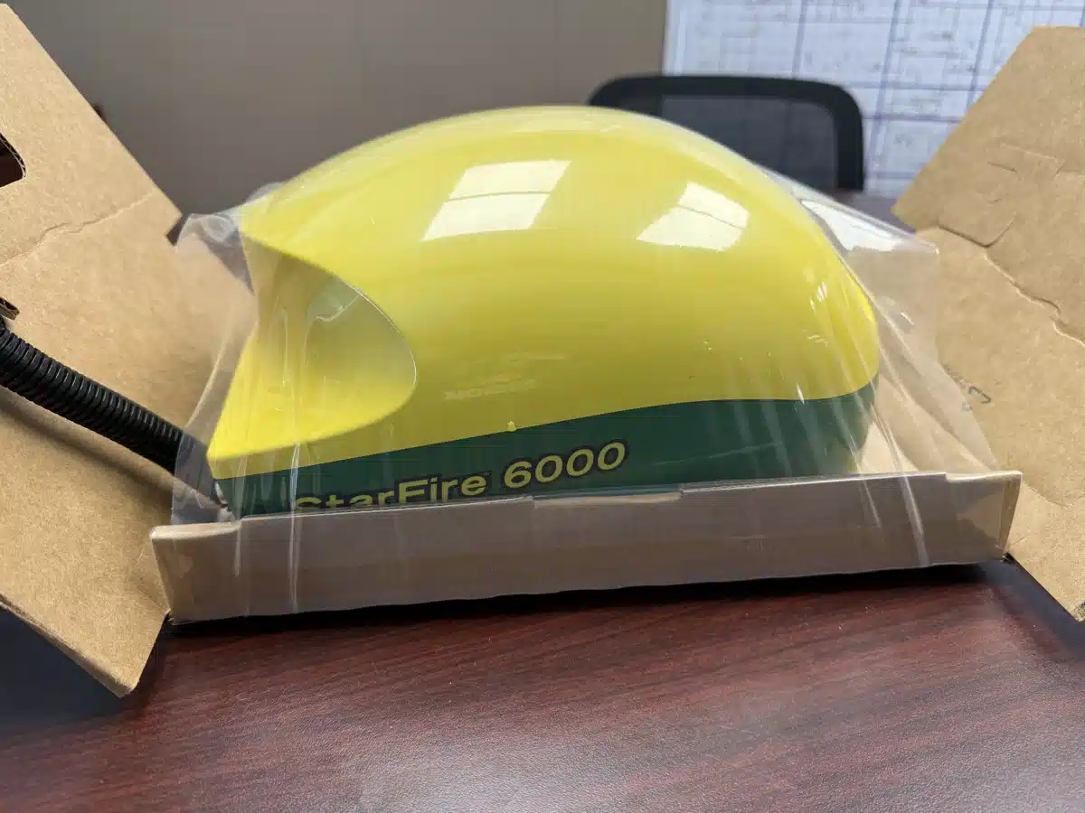 Used 2021 John Deere STARFIRE 6000 Guidance System