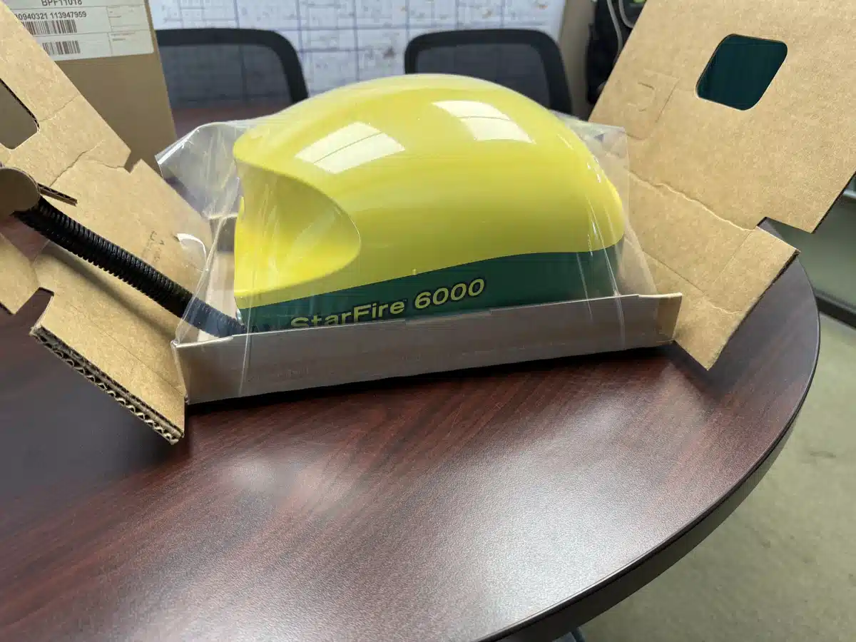 Used 2021 John Deere STARFIRE 6000 Guidance System