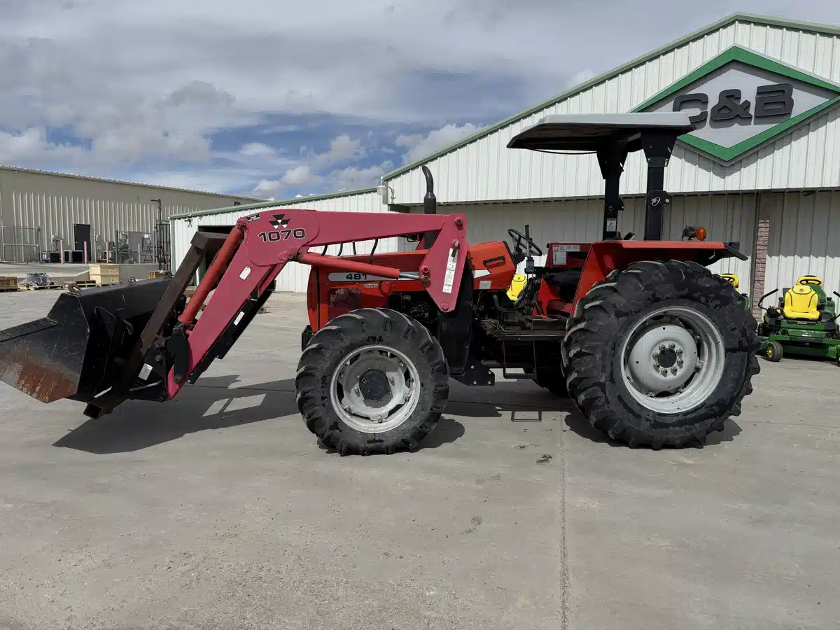 Used 2006 Massey Ferguson 481 Tractor