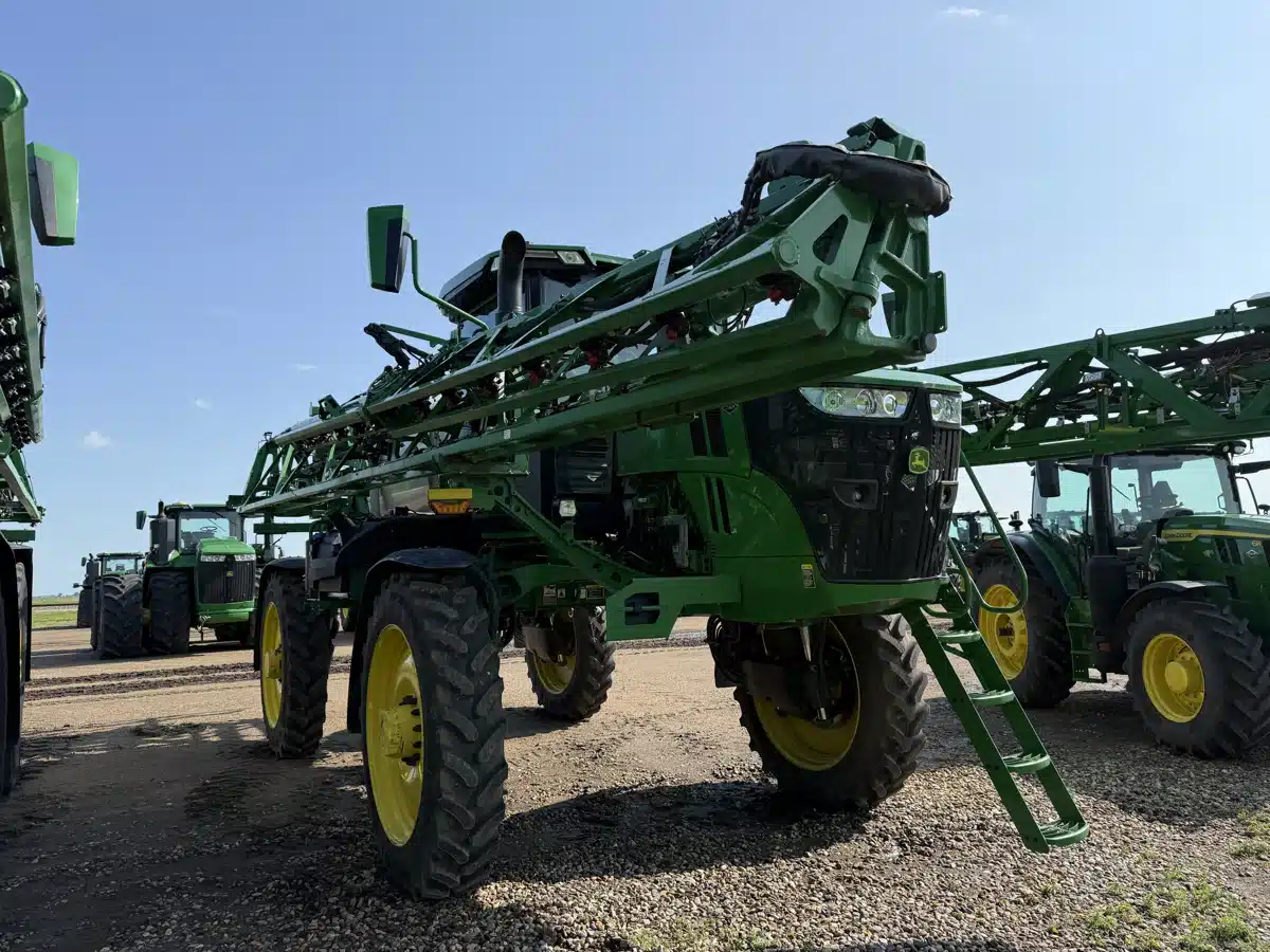 Used 2022 John Deere 410R Sprayer - Self Propelled
