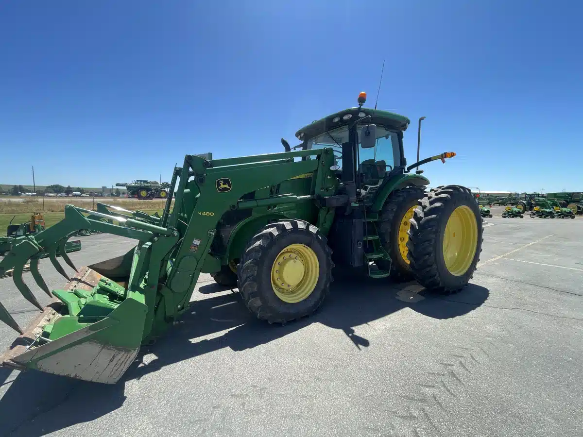 Used 2015 John Deere 7210R Tractor