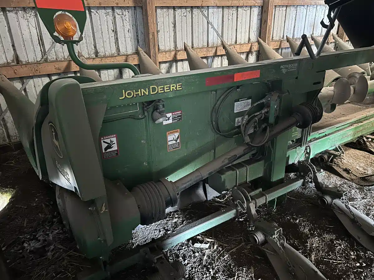 Used 2014 John Deere 608C Header - Row Crop