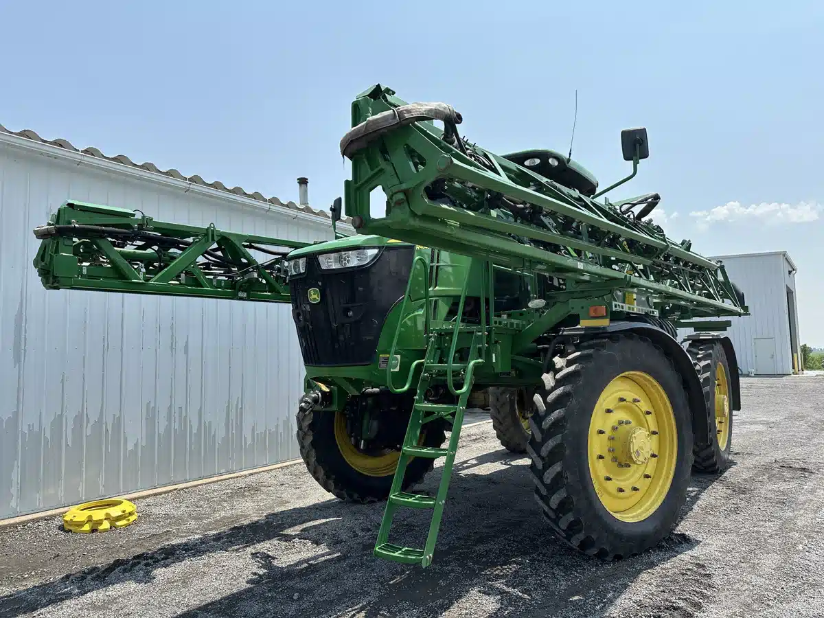 Used 2016 John Deere R4045 Sprayer - Self Propelled