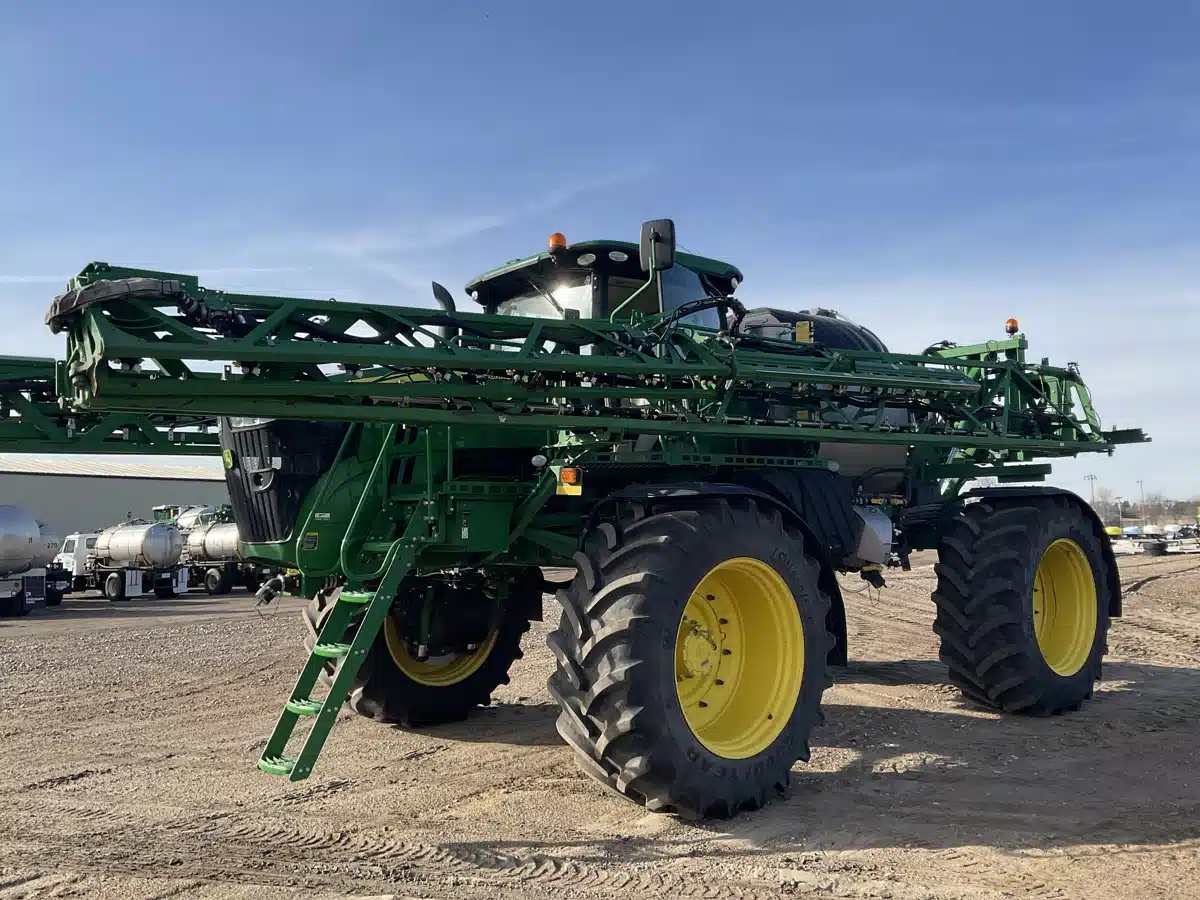 Used 2019 John Deere R4045 Sprayer - Self Propelled | AgDealer