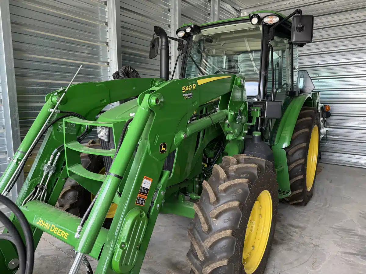 Used 2023 John Deere 5095M Tractor | AgDealer