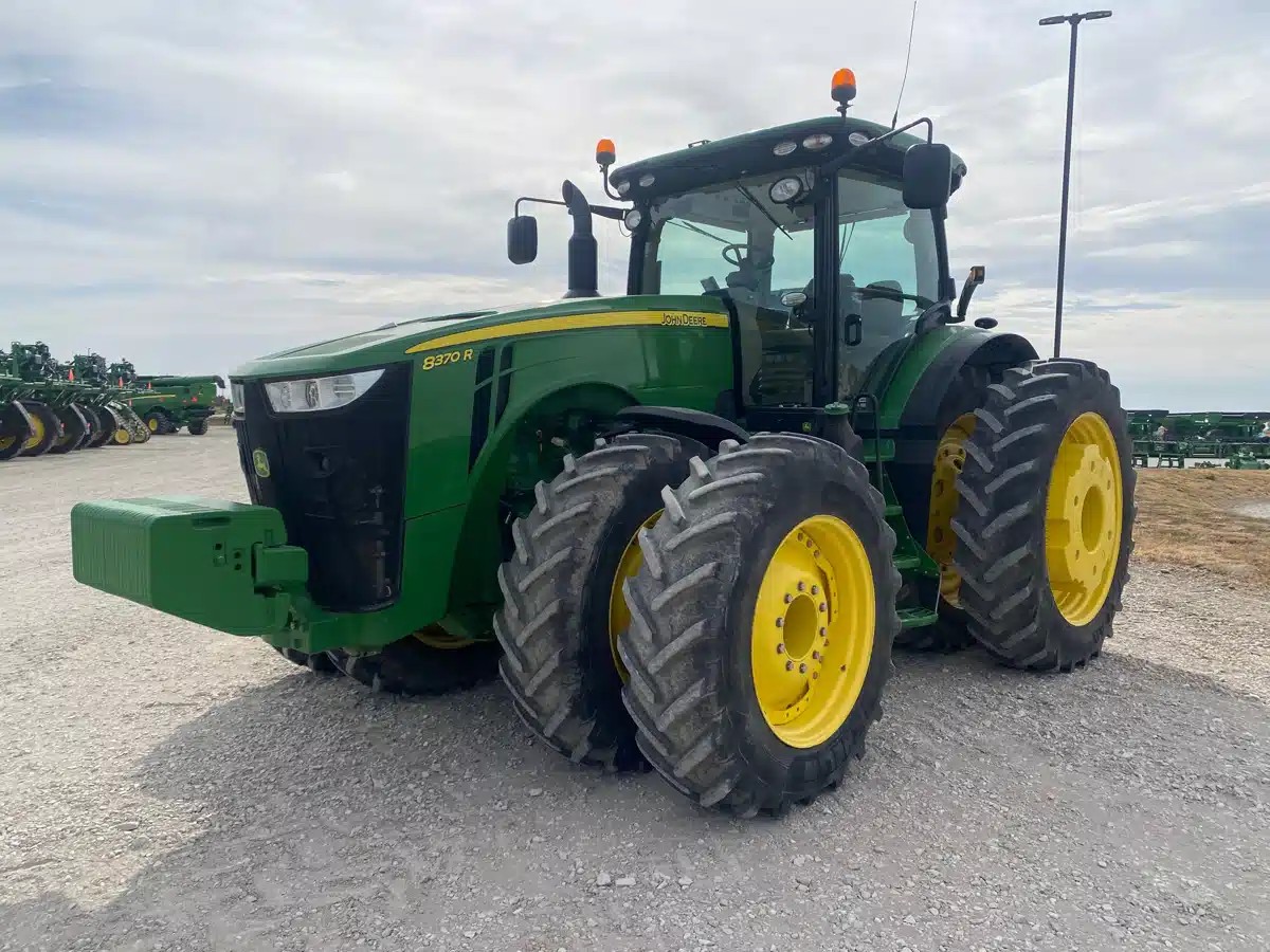 Used 2014 John Deere 8370R Tractor | AgDealer