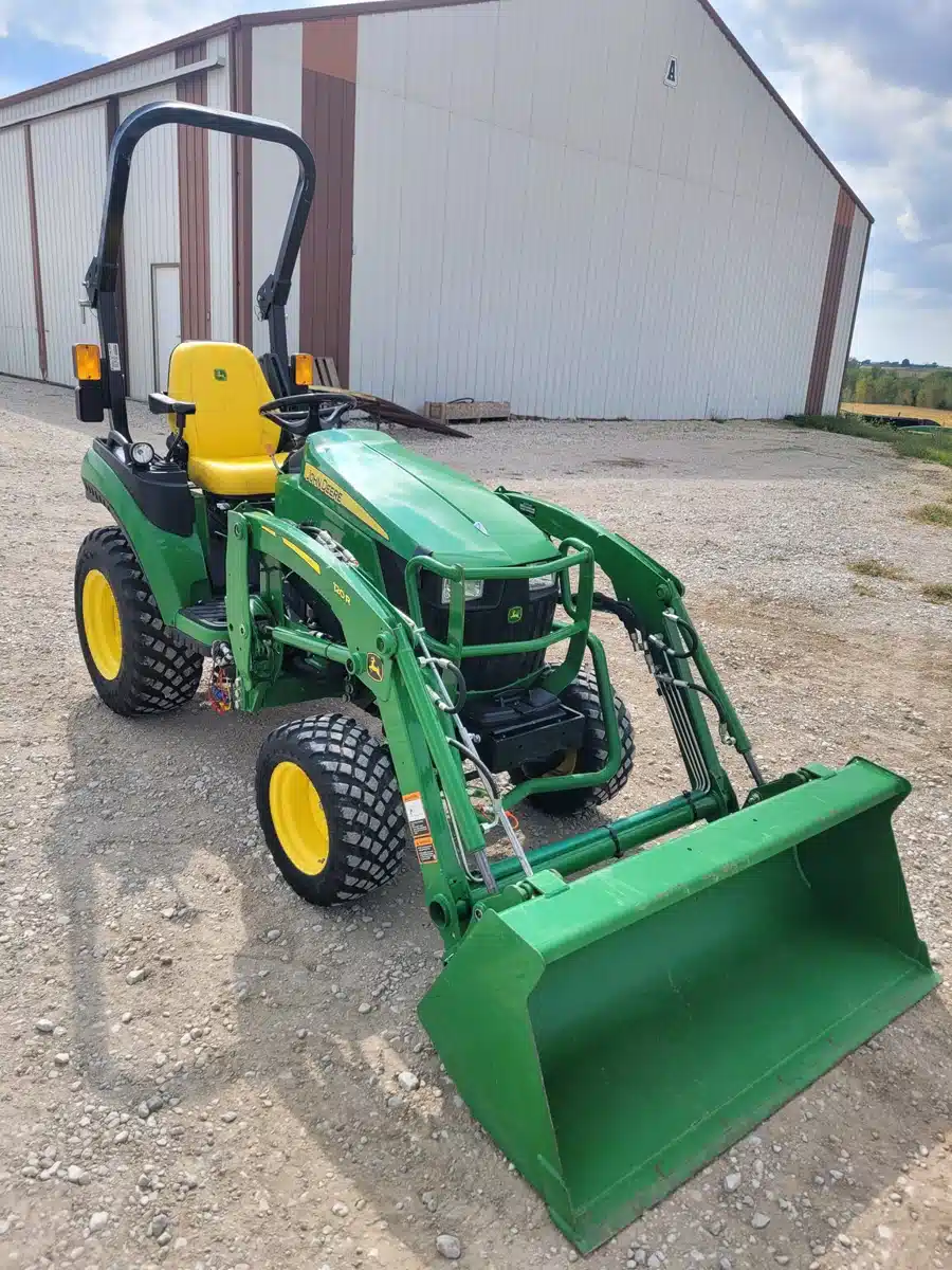 Used 2021 John Deere 2025R Tractor | AgDealer