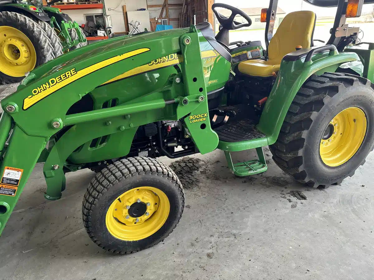 Used 2011 John Deere 3720 Tractor | AgDealer
