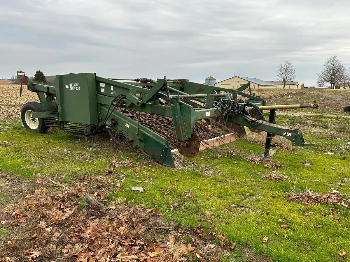 Used Lockwood 4000 Windrower