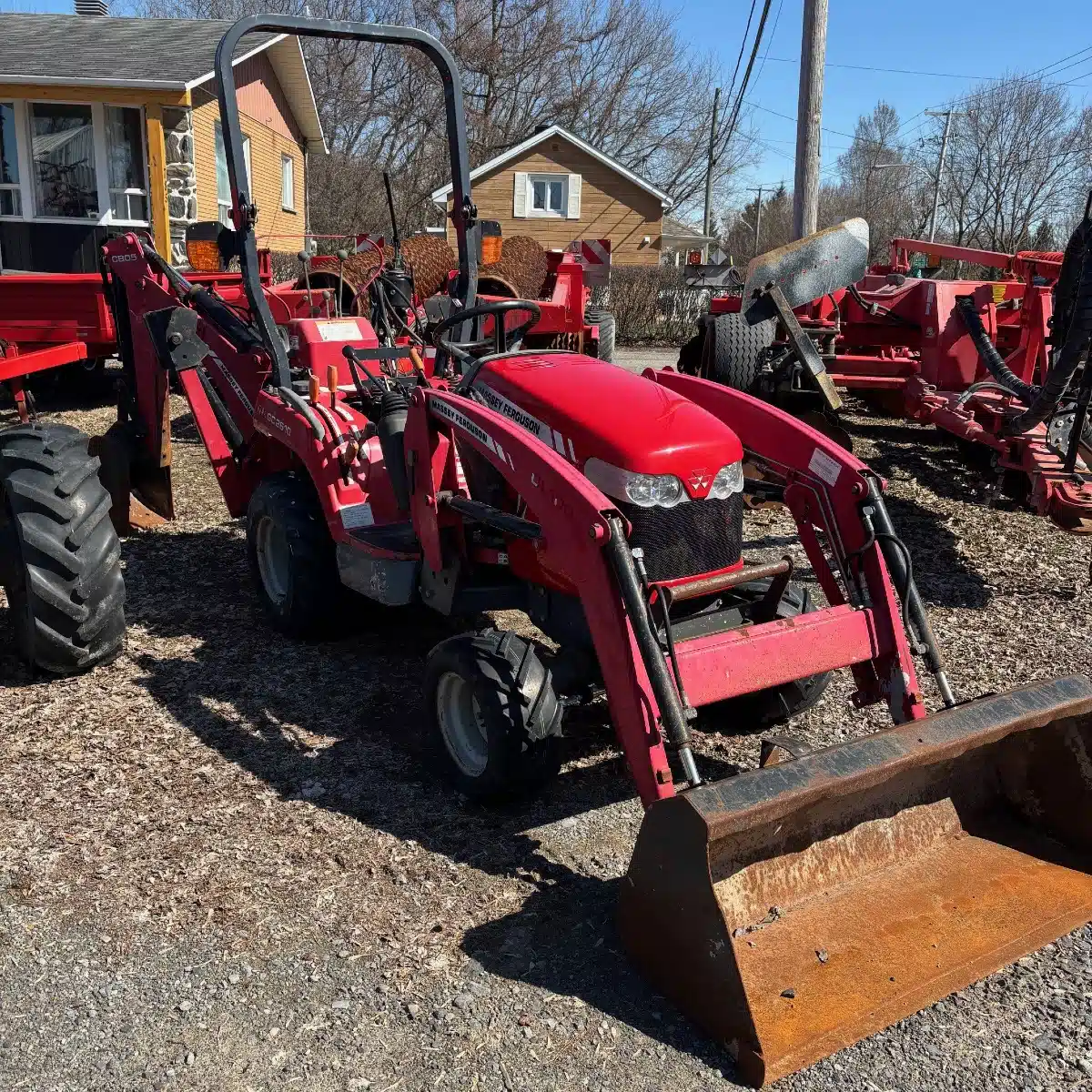 Usagé 2009 Massey Ferguson GC2610 Tracteur