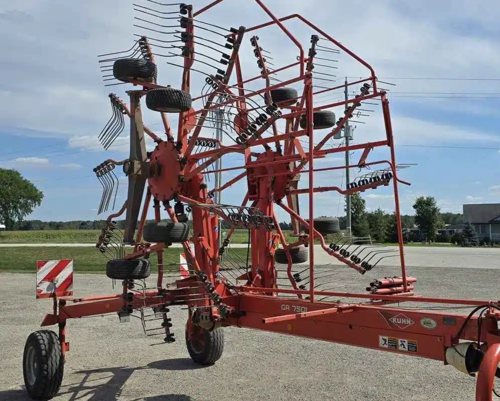 Used Kuhn GA7501 Rake