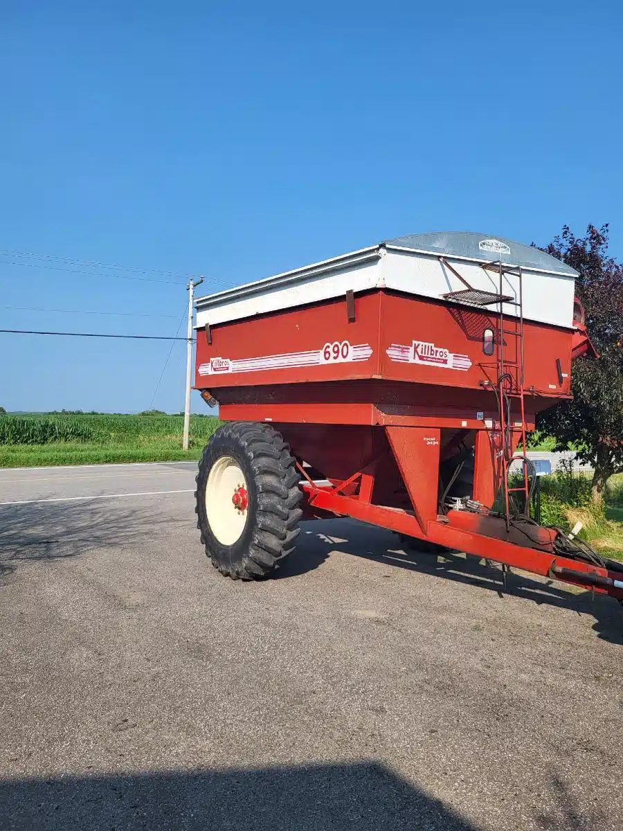 Used Killbros 690 Grain Cart