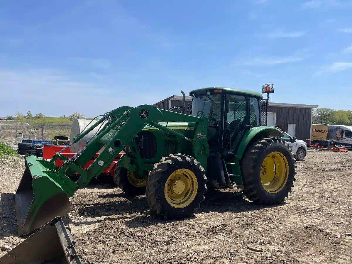 Used 2006 John Deere 6715 Tractor | AgDealer