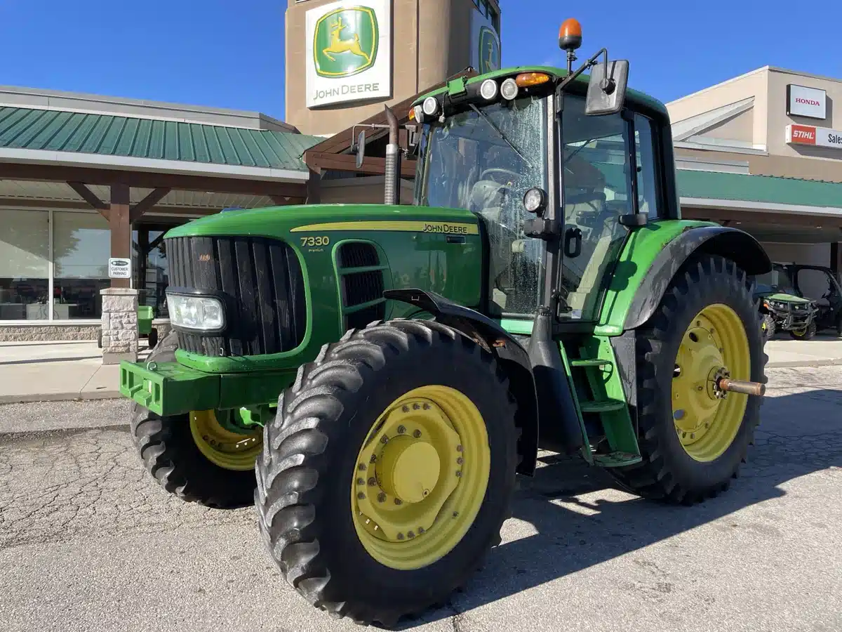 Usagé 2007 John Deere 7330 Tracteur | AgricoleIdéal