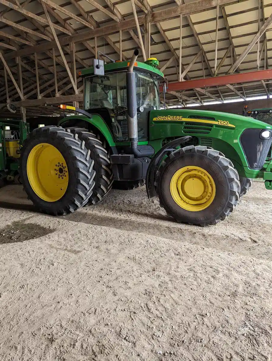 Used 2004 John Deere 7920 Tractor | AgDealer