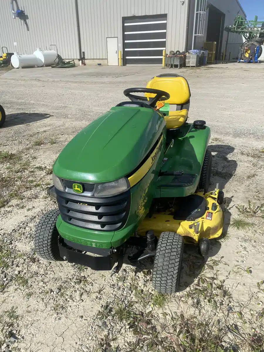 Used 2011 John Deere X300 Lawn Tractor | AgDealer