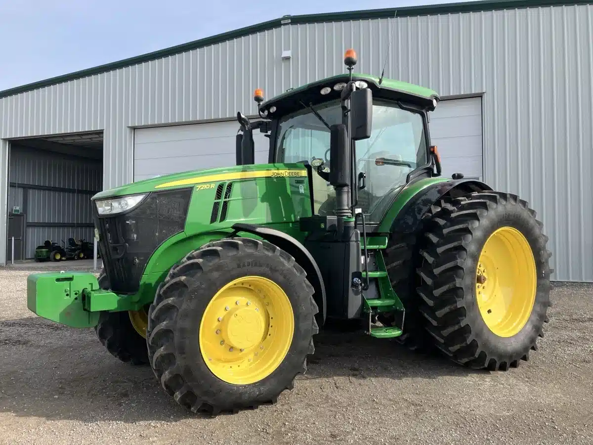 Used 2017 John Deere 7210R Tractor | AgDealer