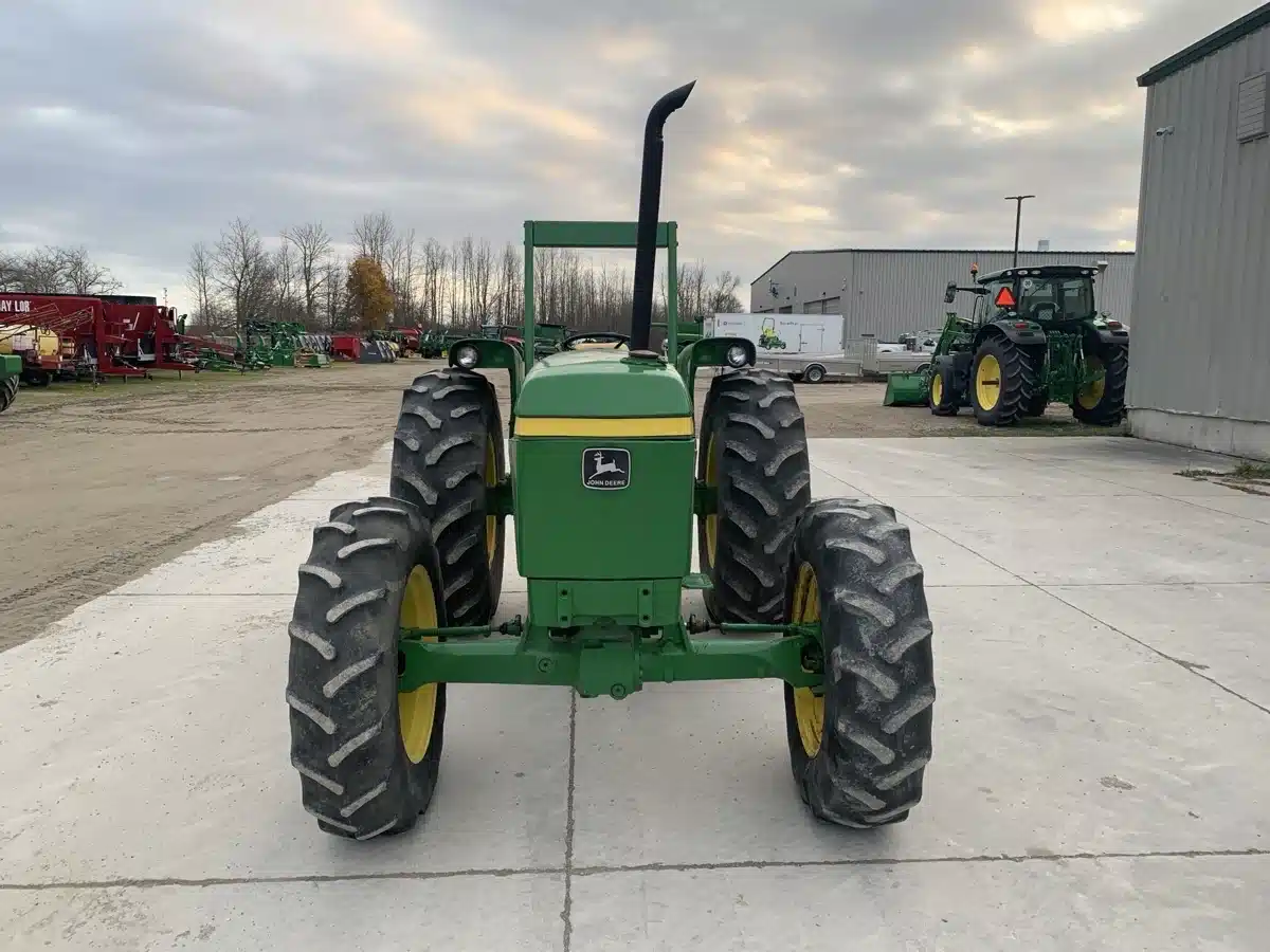 Used 1988 John Deere 2555 Tractor | AgDealer