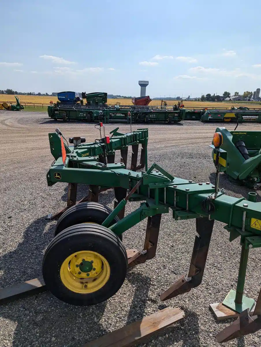 Used 2014 John Deere 915 Ripper